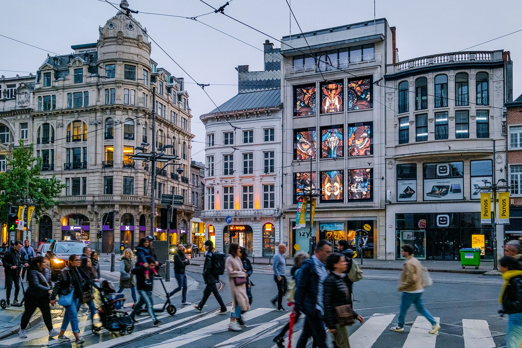 In-house creative agency HUB - blowUP media